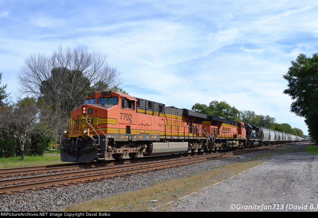 BNSF 7702